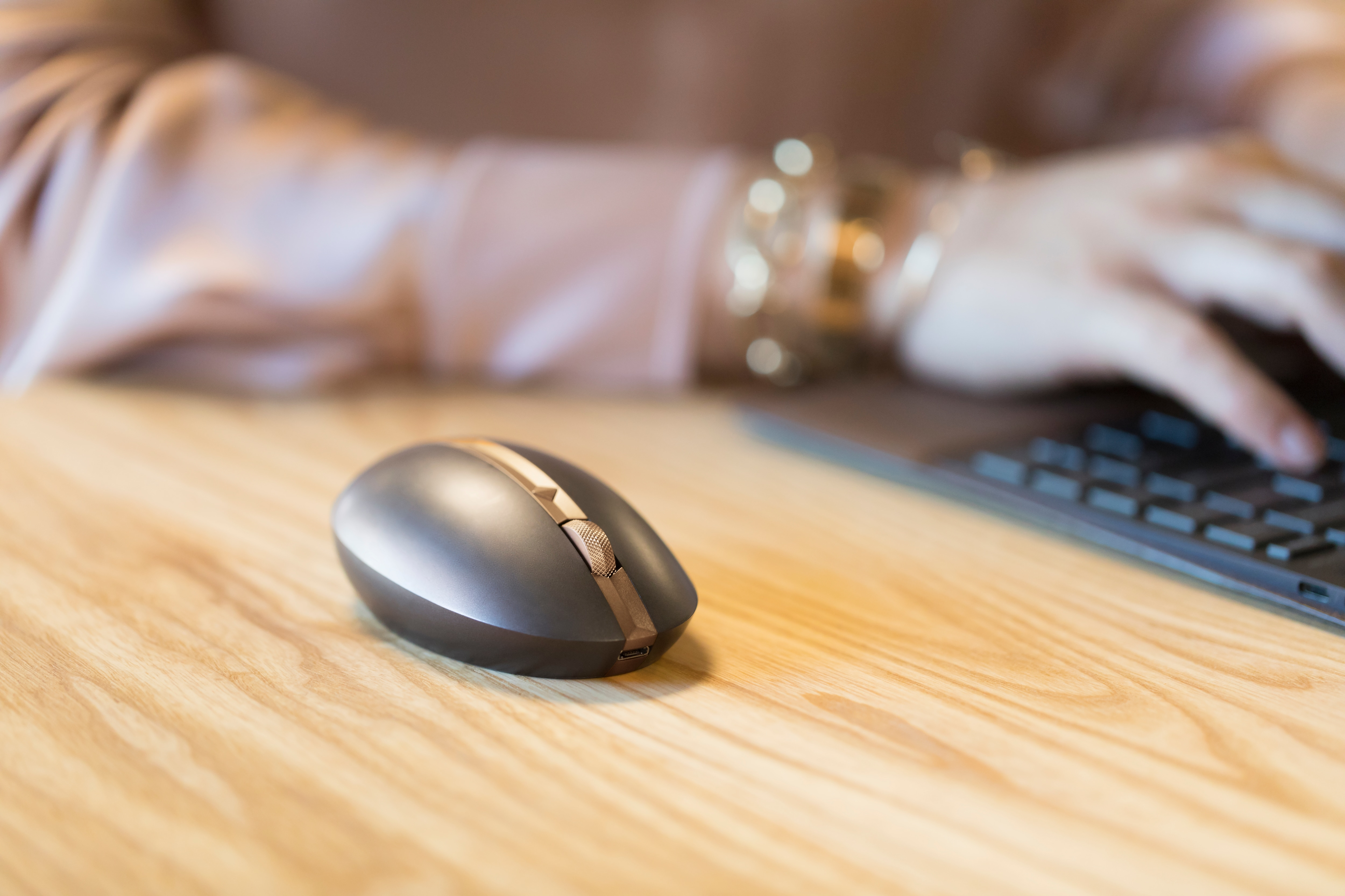 HP Spectre Rechargeable 700 mouse RF Wireless+Bluetooth Laser 1600 DPI ...